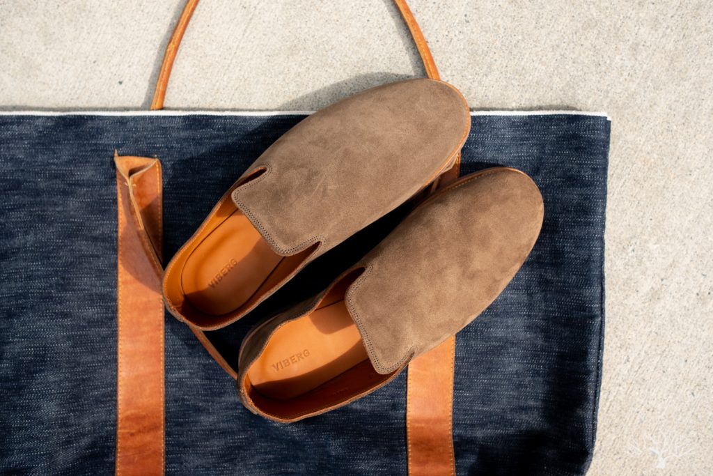 Viberg Slipper - Antelope Calf Suede on Lactae Hevea Sole - Withered Fig