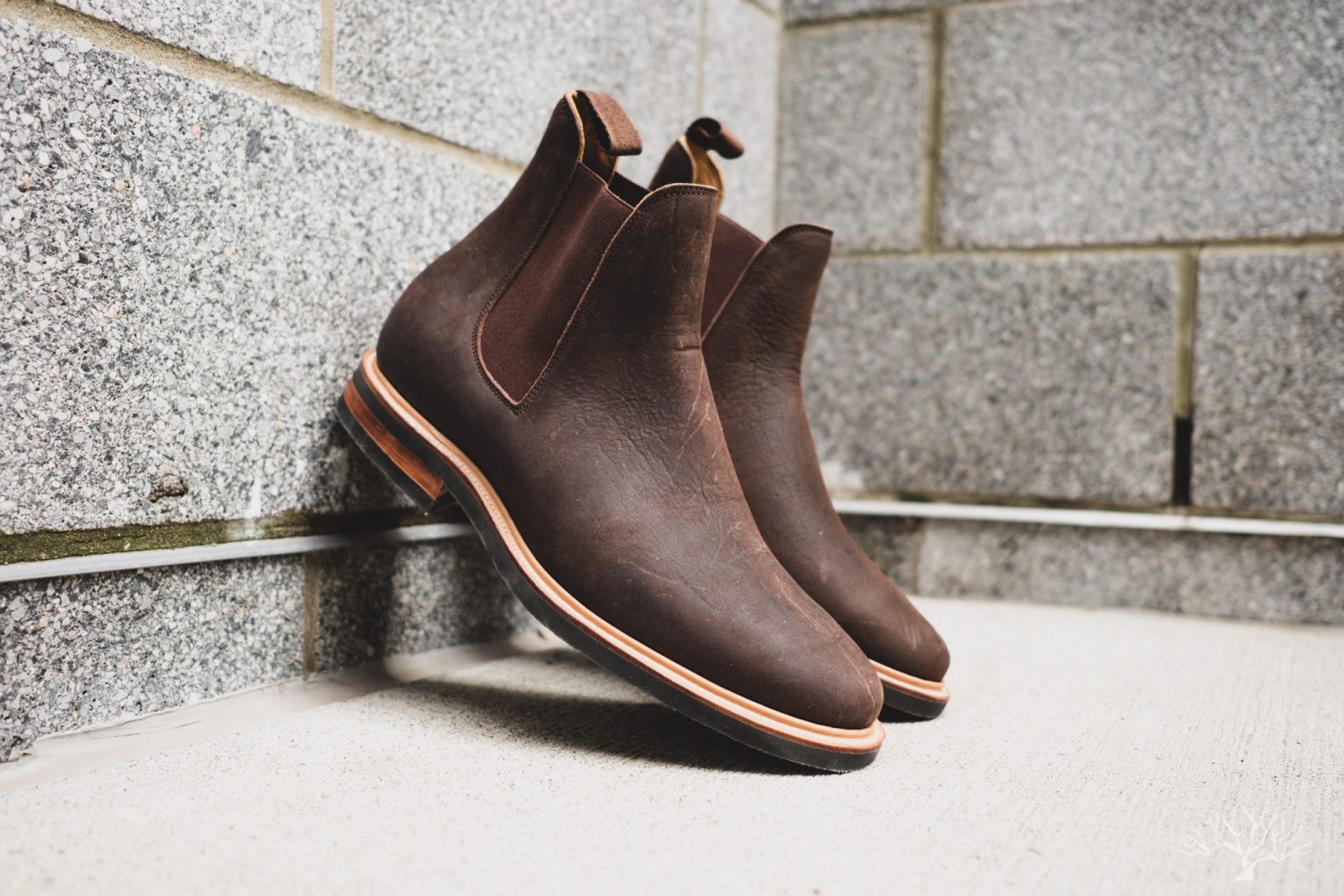 Viberg Chelsea Boot - Cigar Waxed Kudu on Lactae Hevea Sole - Withered Fig
