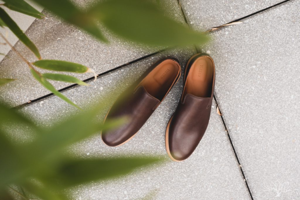 Viberg Slipper - Brown Oiled Calf on Lactae Hevea Sole - Withered Fig